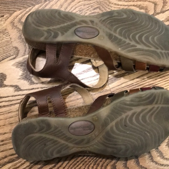 Earth | Shoes | Earth Walking Sandals | Poshmark